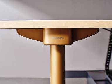 Migration SE Pro Electric Height-Adjustable Standing Desk - Steelcase