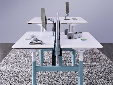 Migration SE Pro Electric Height-Adjustable Standing Desk - Steelcase