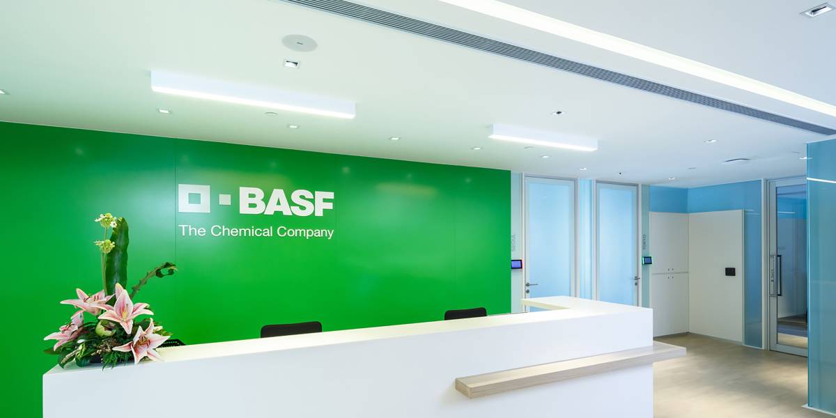 BASF: Redesign For a New Way of Working - Steelcase