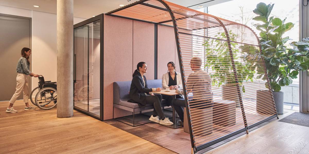 Social Spaces for Making Connections at Work - Steelcase
