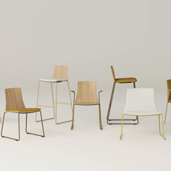 B-Free Modular & Configurable Office Lounge Furniture | Steelcase
