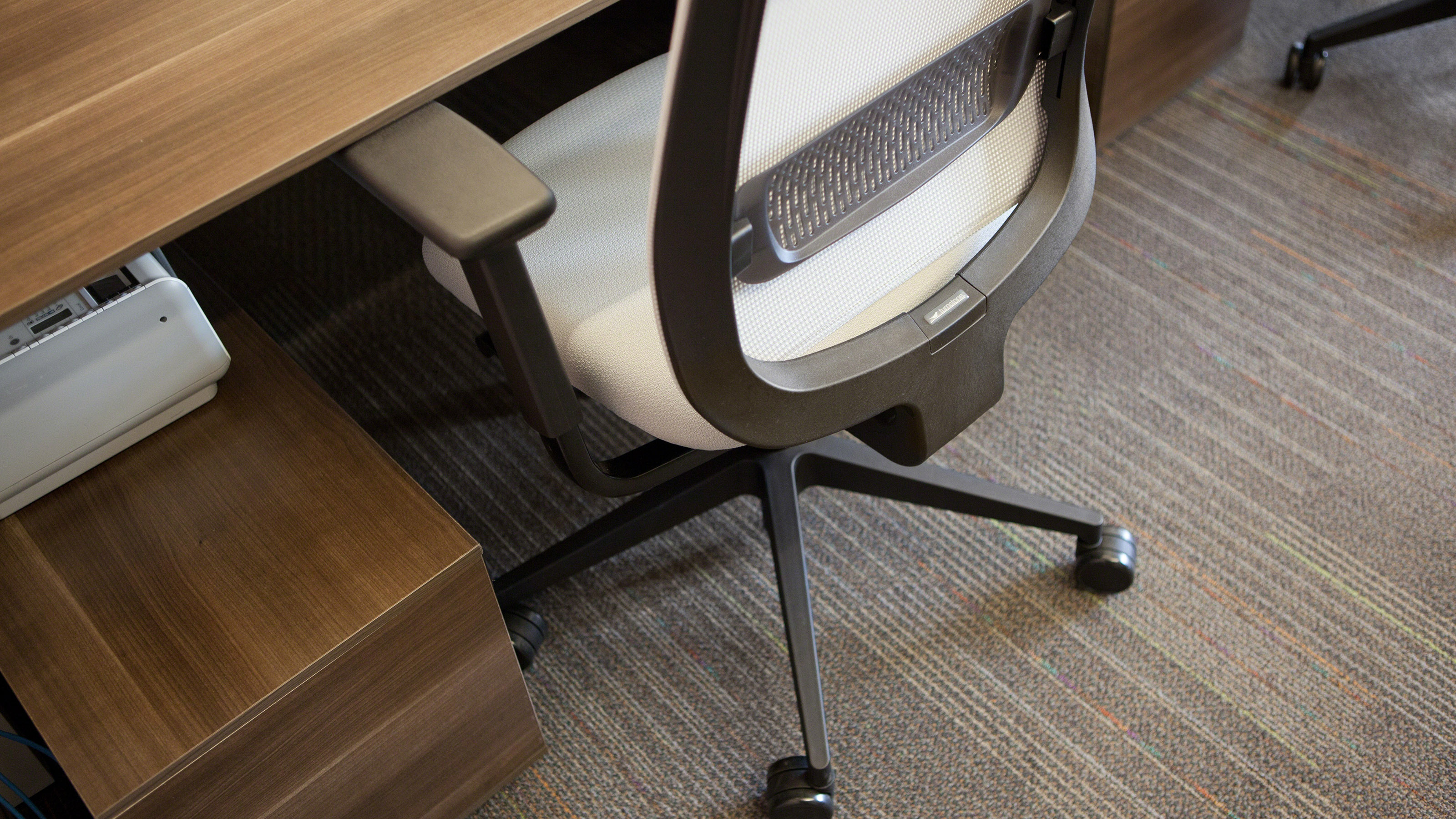 Reply Office and Multiuse Guest Chair - Steelcase