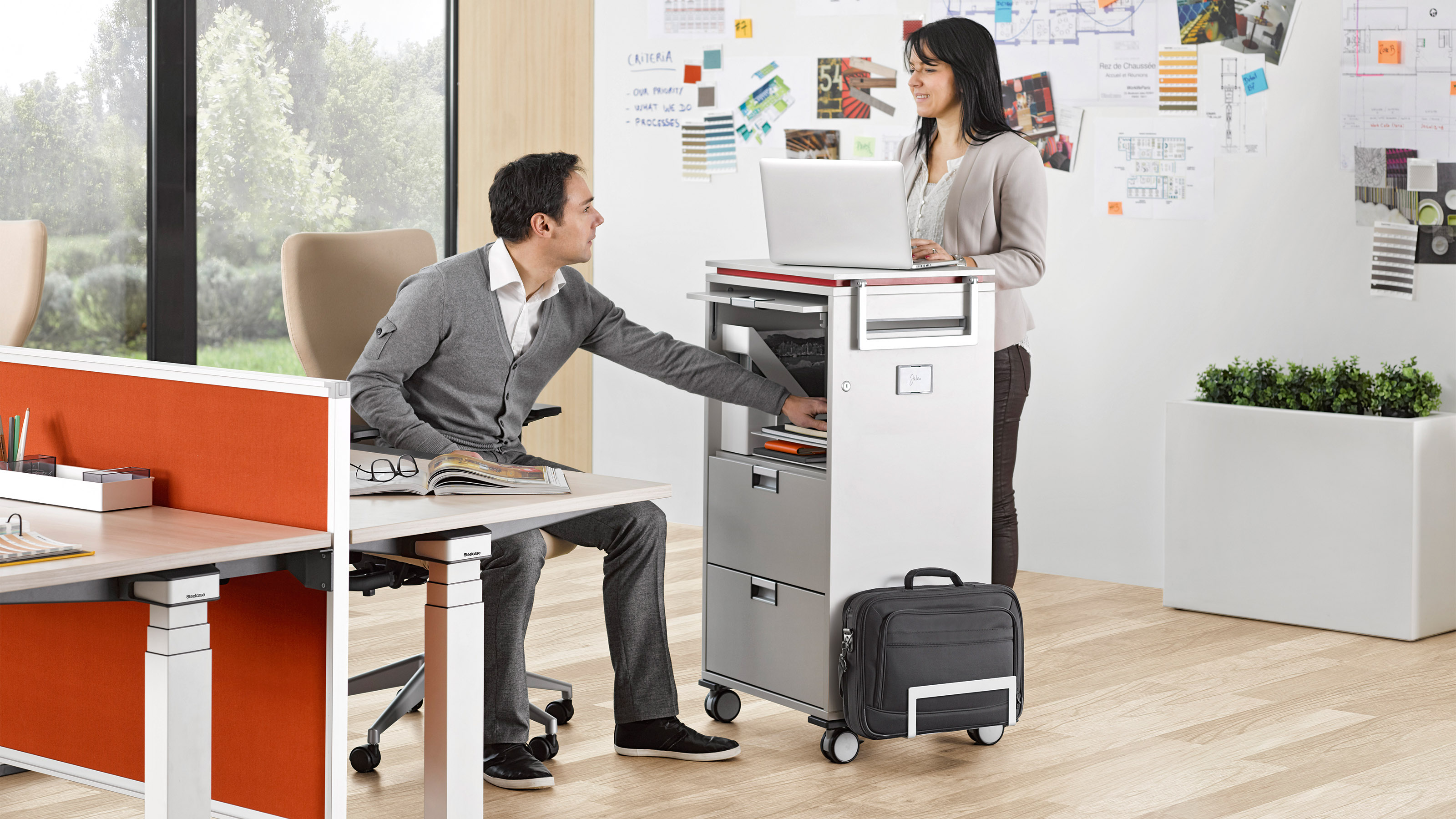 Moby Mobile Storage Unit & Office Accessories - Steelcase