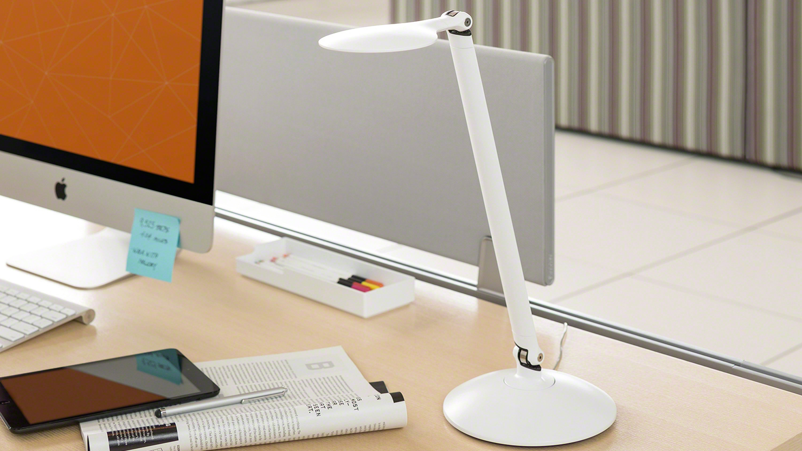 LED Radial Desktop Lamp with Dimmer | Steelcase