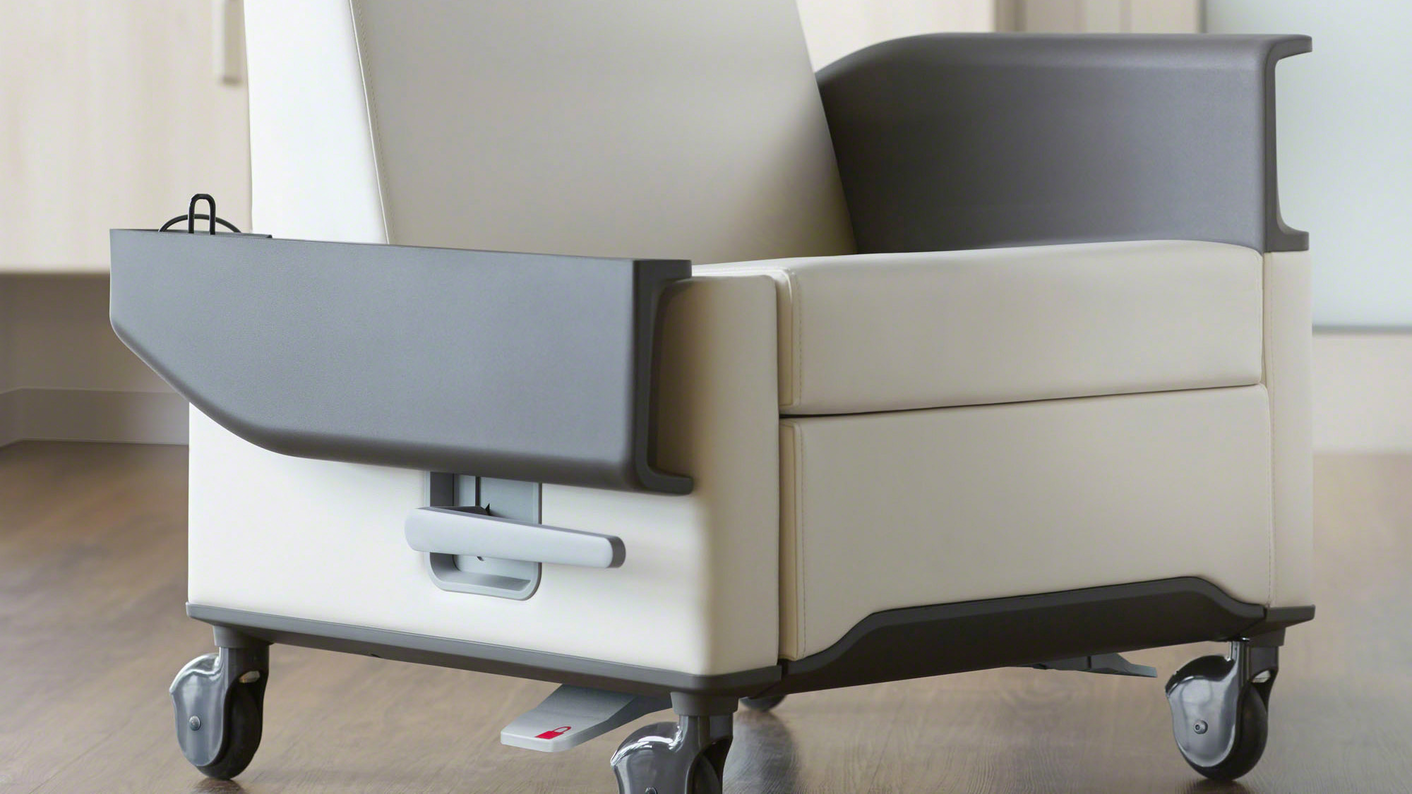 Empath Medical Recliner Chair with Wheels for Patients | Steelcase