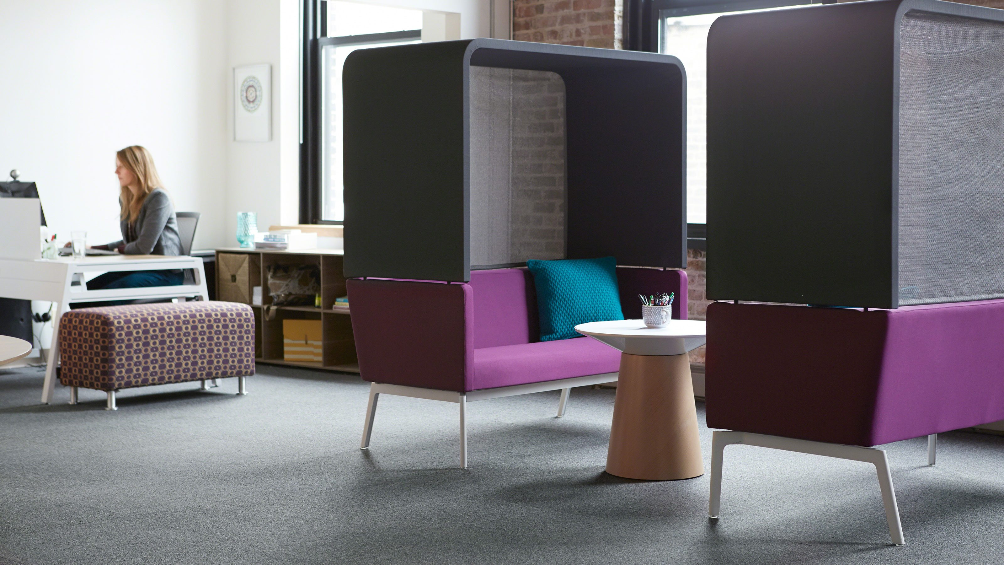 Bivi Rumble Lounge Bench Seating | Steelcase