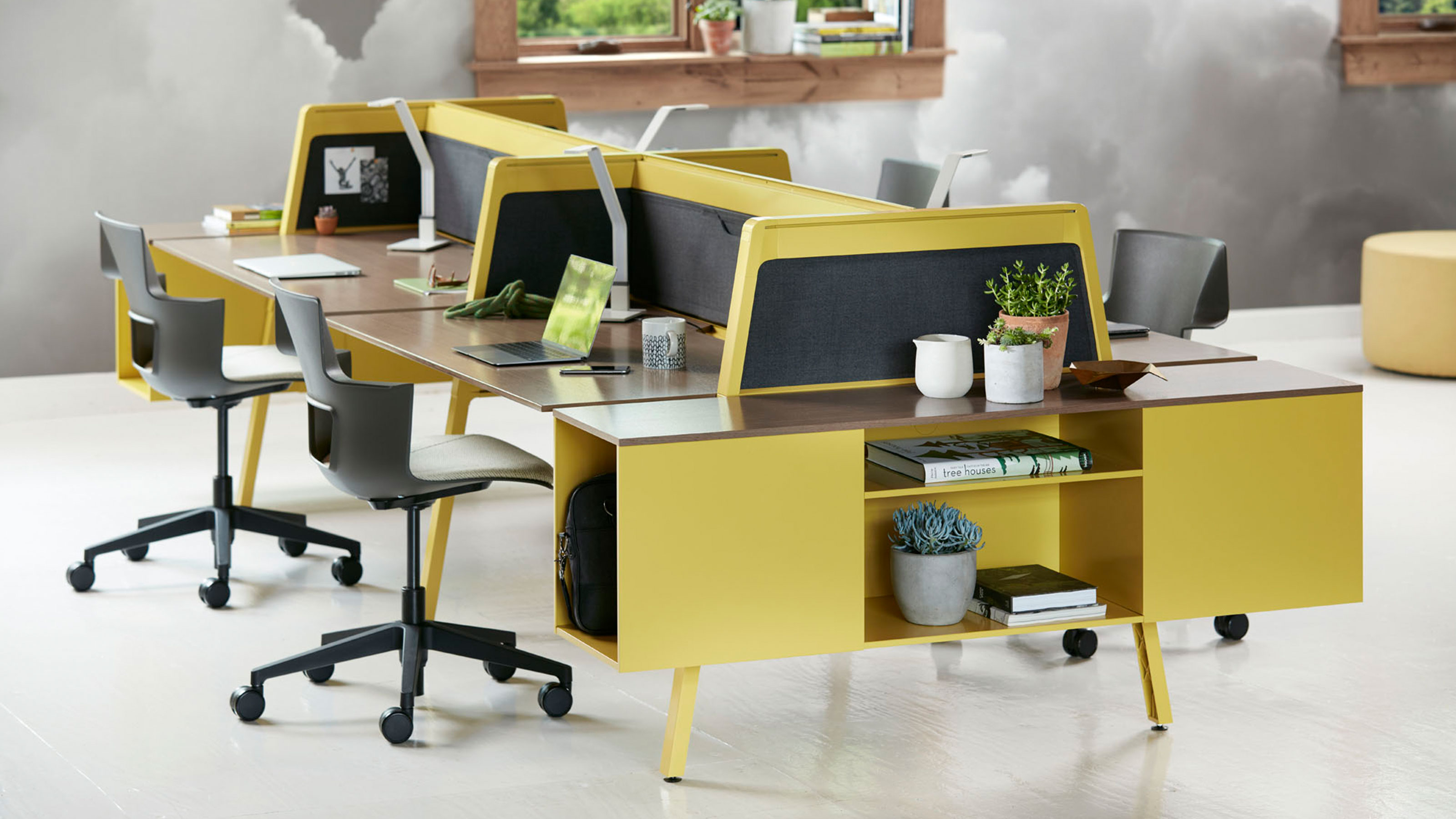 Bivi Trunk End Cap & Freestanding Storage | Steelcase