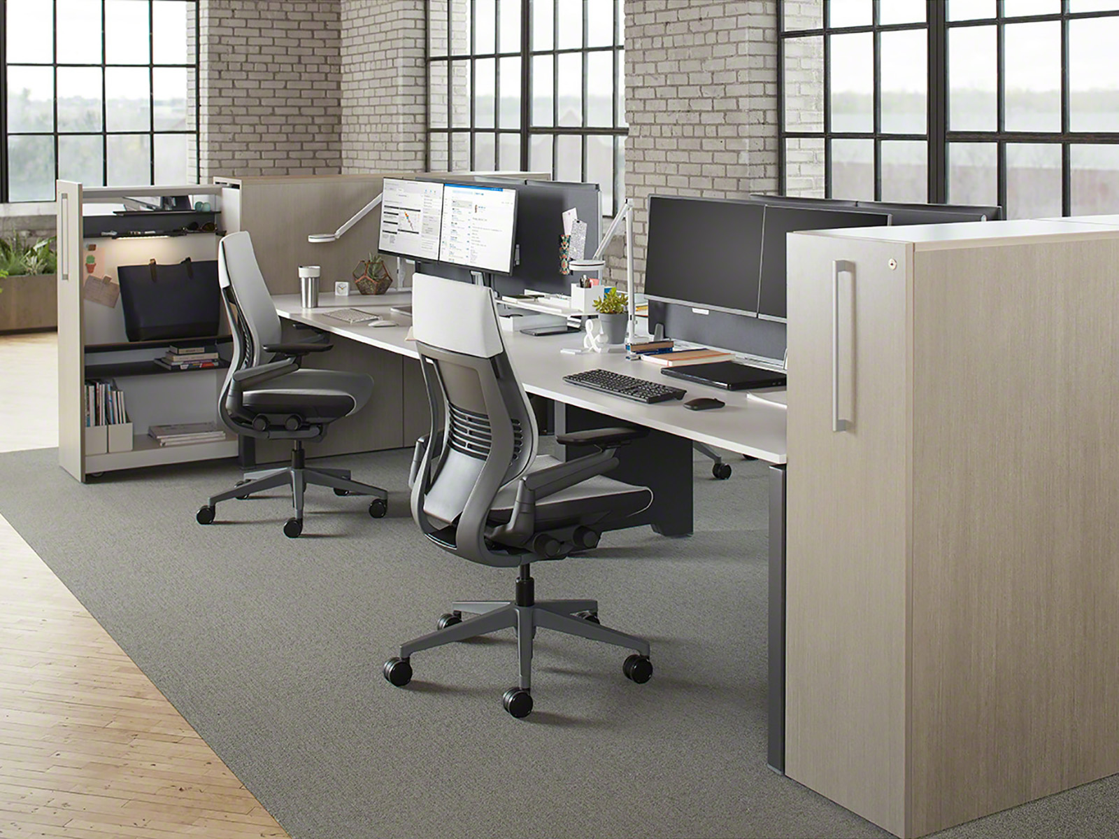 FrameOne Linear Office Workstation & Benching | Steelcase