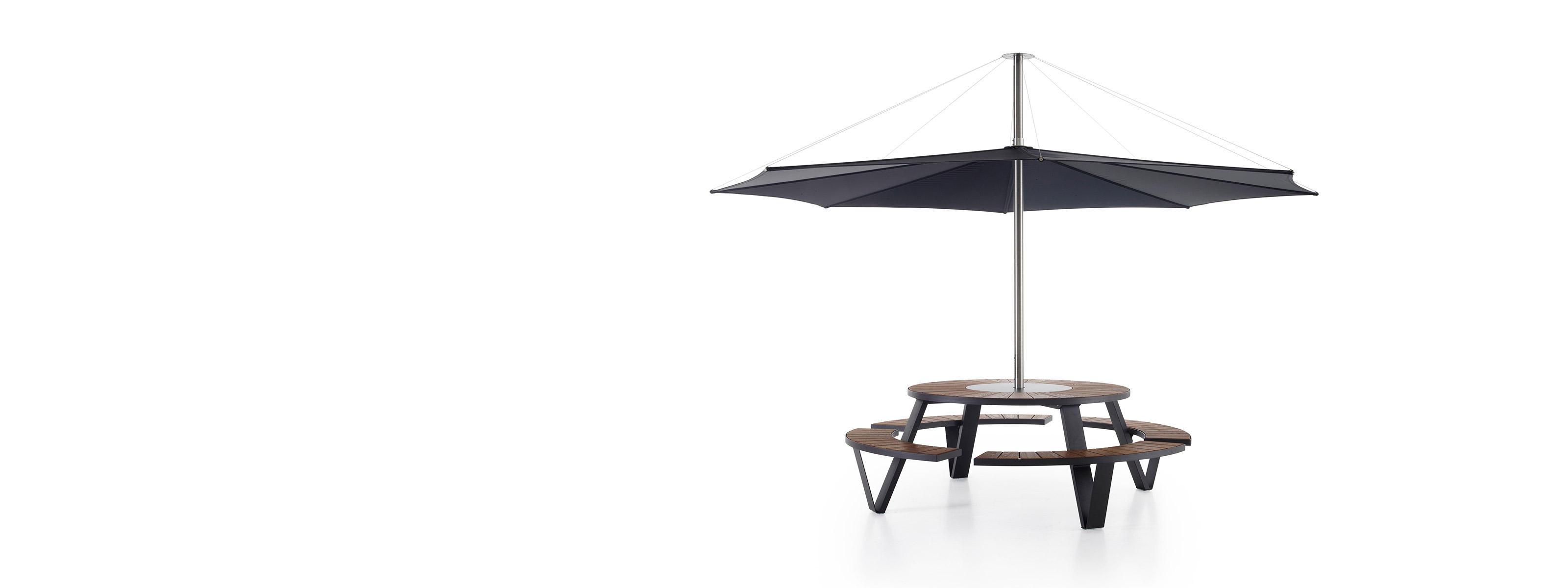 Pantagruel Round Picnic Table by Extremis | Steelcase