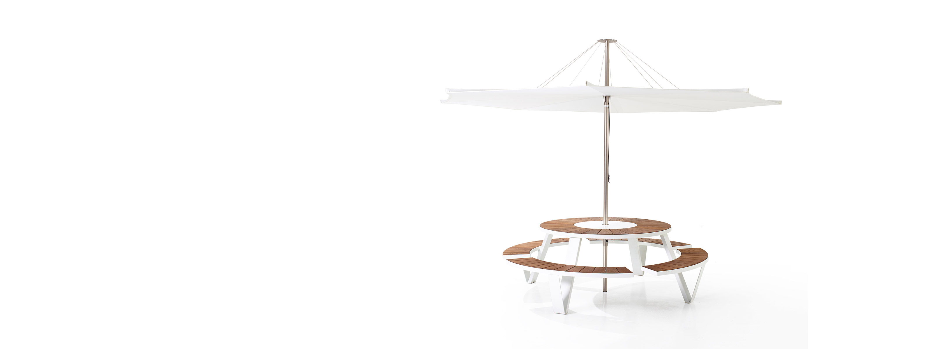 Pantagruel Round Picnic Table by Extremis | Steelcase