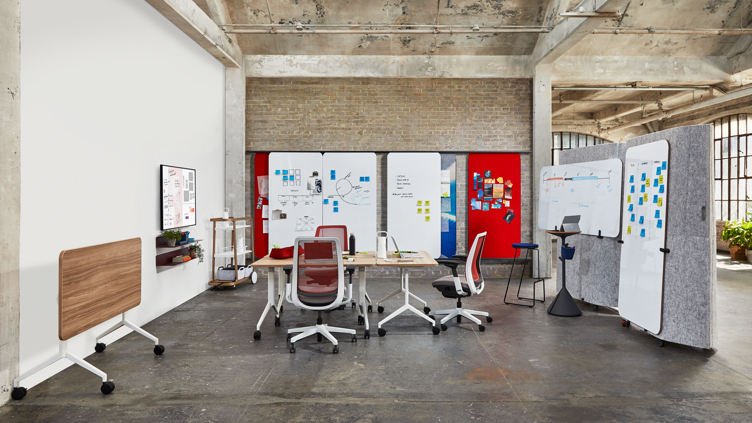 Multipurpose Office Workspace & Lounge Design - Steelcase