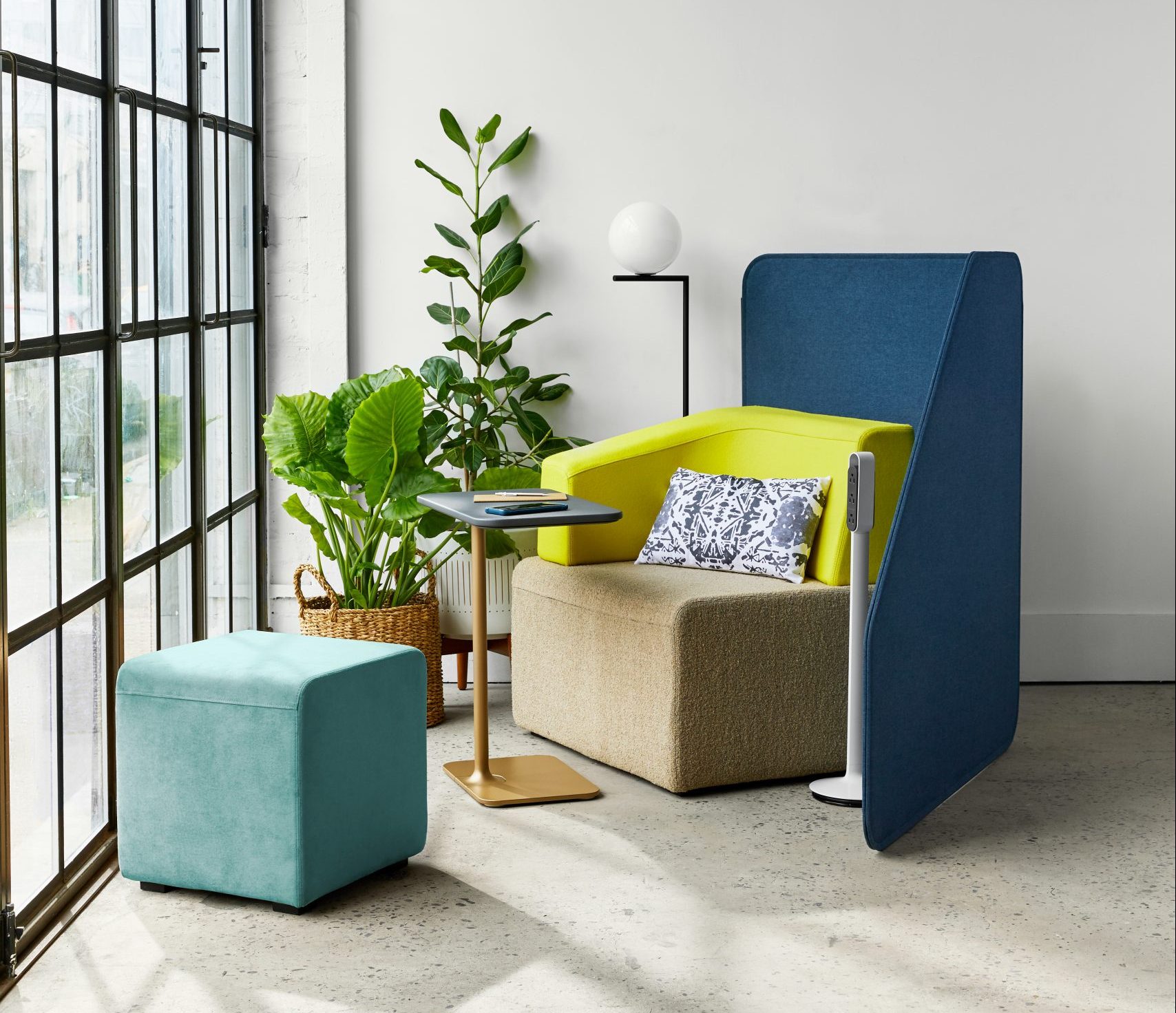 B-Free Modular & Configurable Office Lounge Furniture | Steelcase