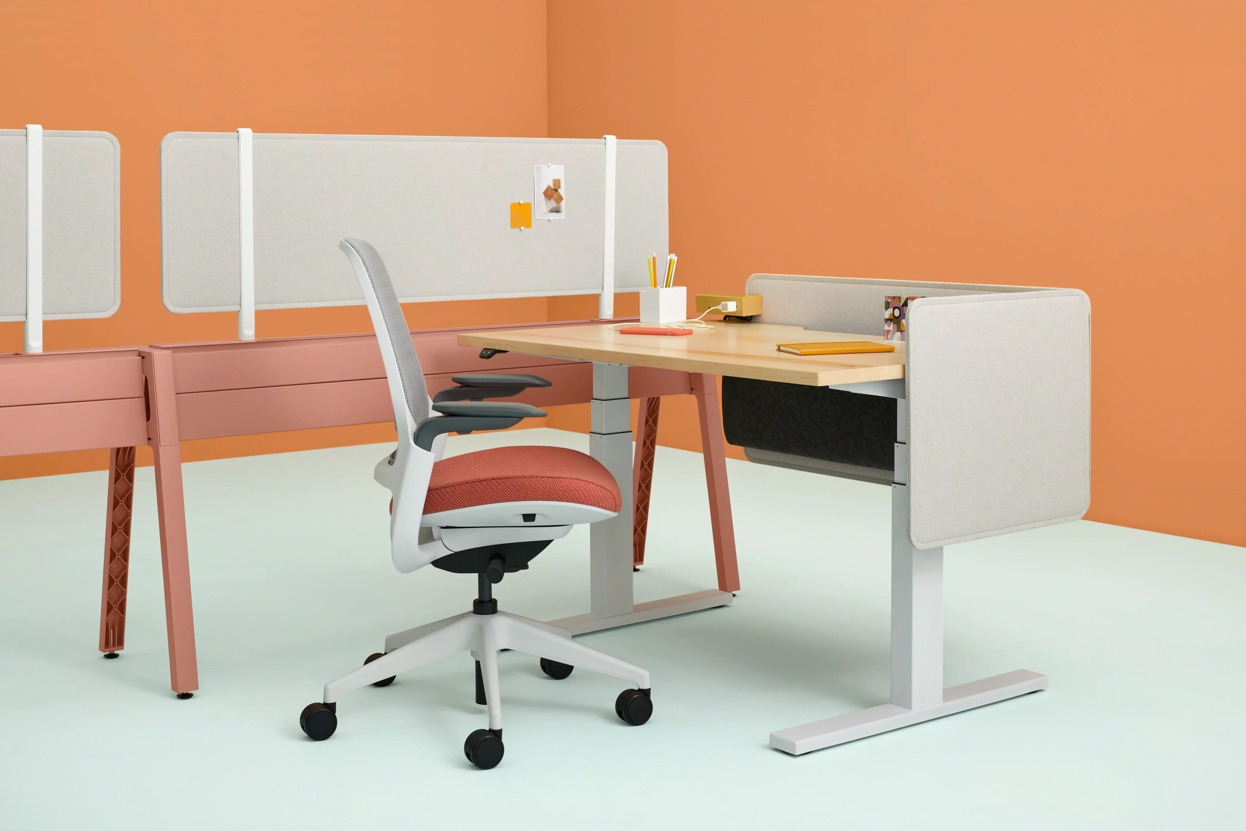 Bivi Tackable Screen - Steelcase