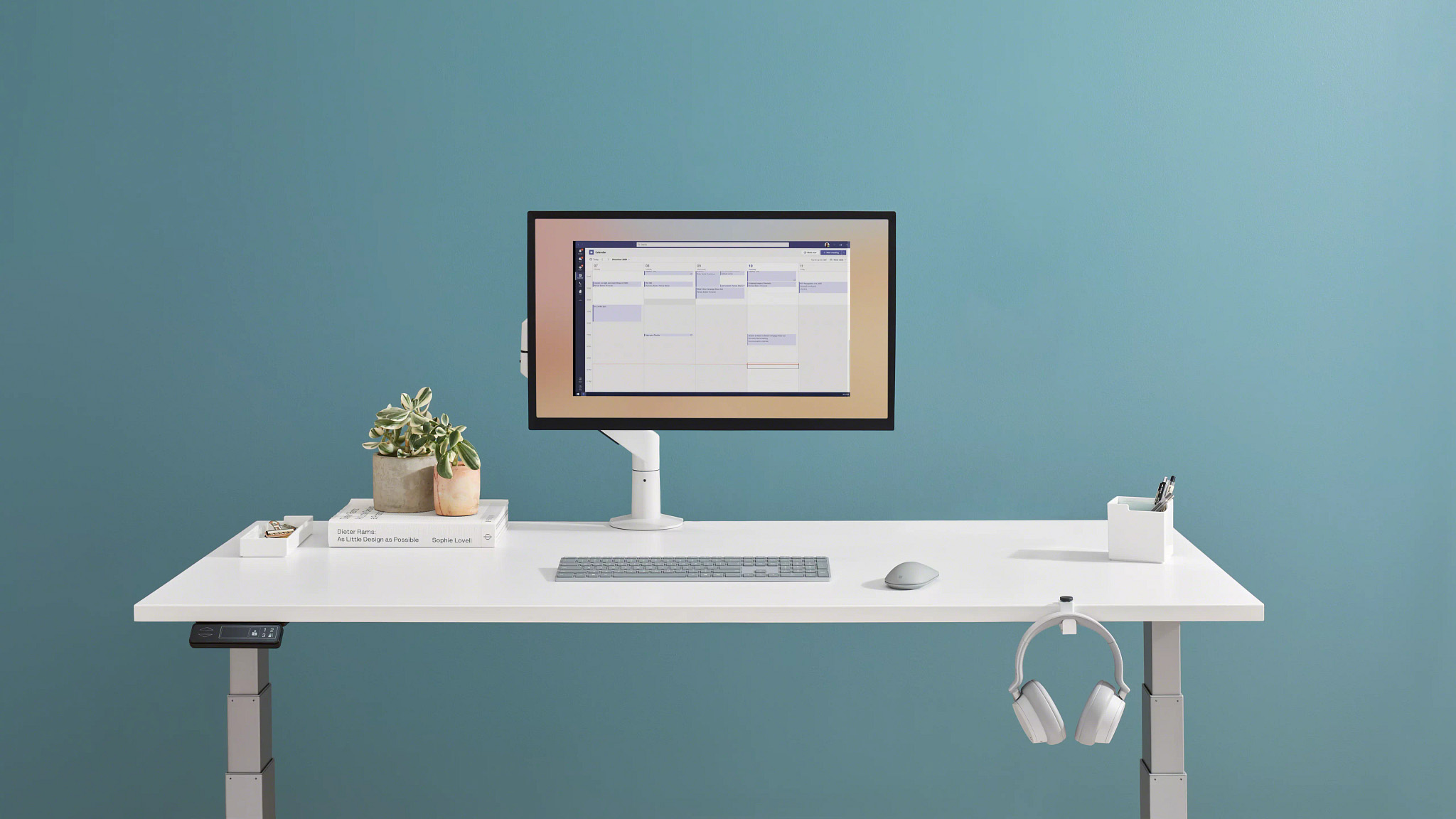 CF Series Single & Dual Adjustable Monitor Arm Mount | Steelcase