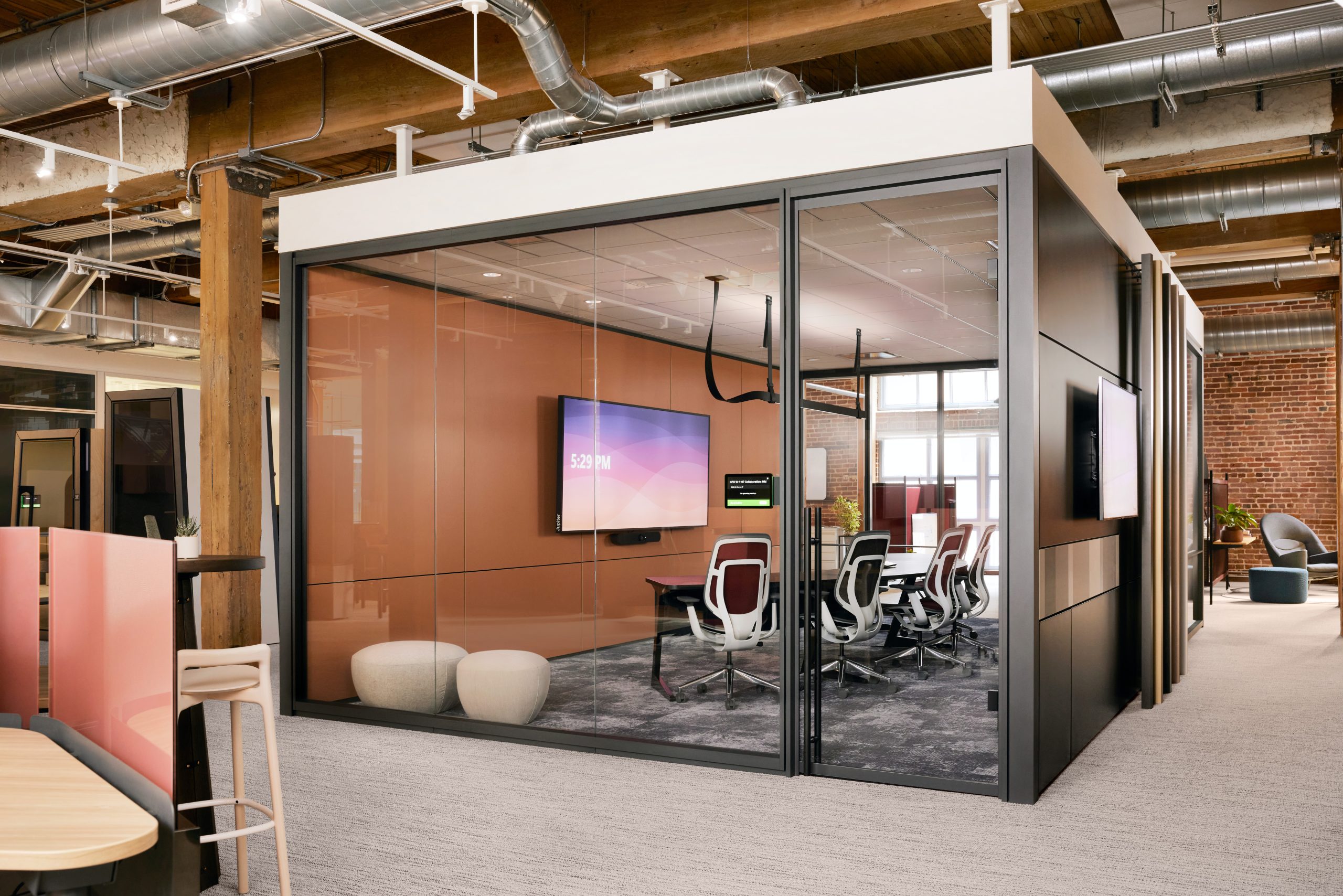 Ocular Conference Tables for Hybrid Collaboration - Steelcase