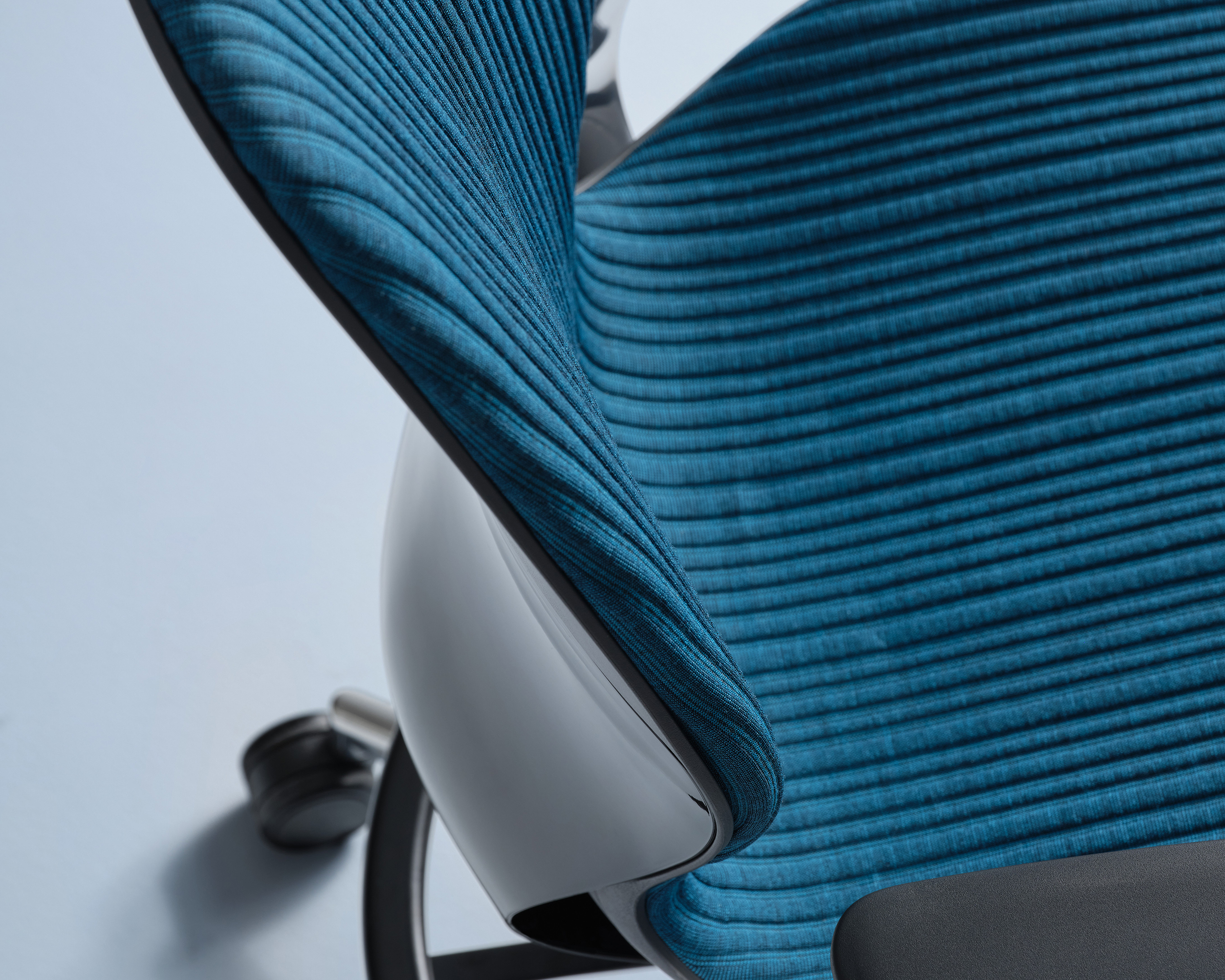 SILQ Innovative & Dynamic Office Chair | Steelcase