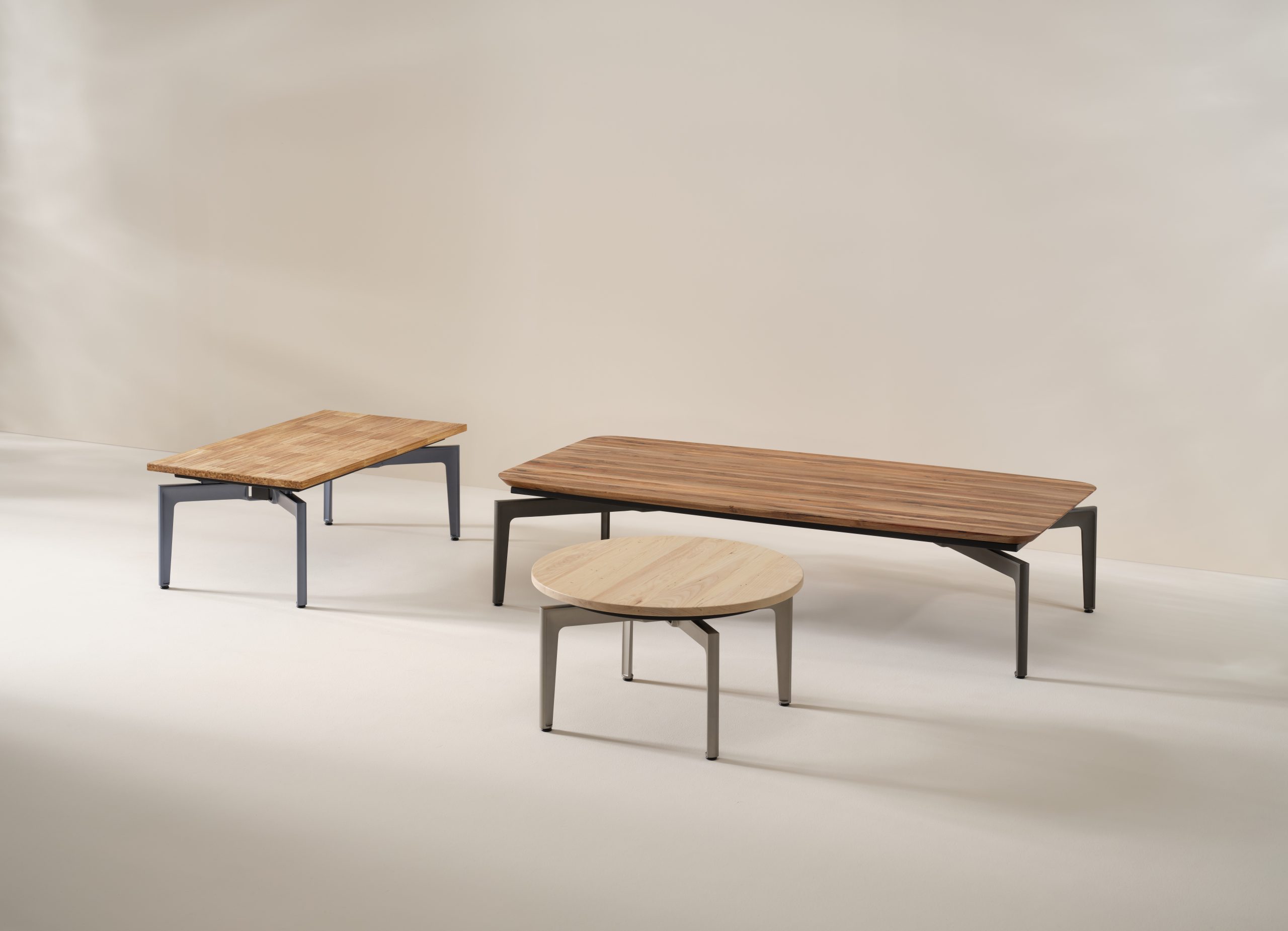 Bassline Modern Lounge & Coffee Tables | Steelcase