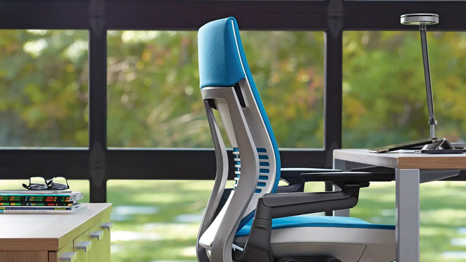 Dash LED Task Light & Office Lighting | Steelcase